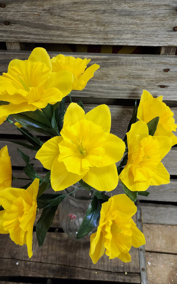Yellow Daffodil Bush – Florist Wreath Supply