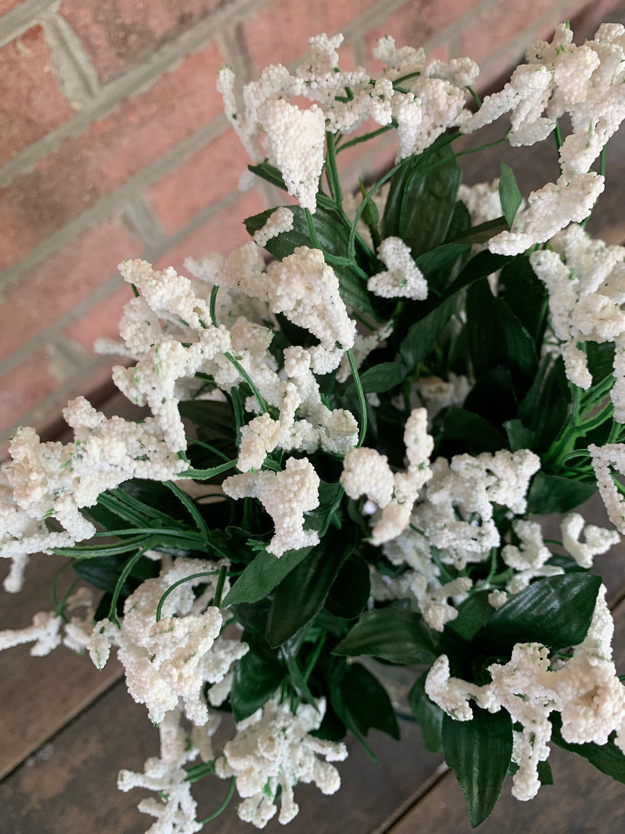 16" Baby's Breath Gyp Bush x14 - White – Florist Wreath Supply